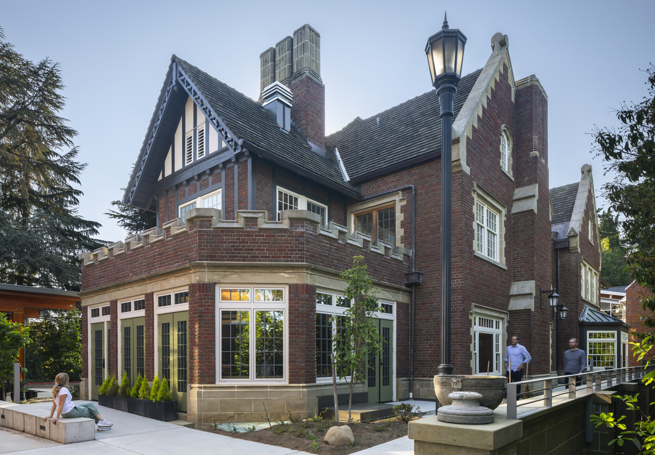 Bush School Gracemont - Rafn